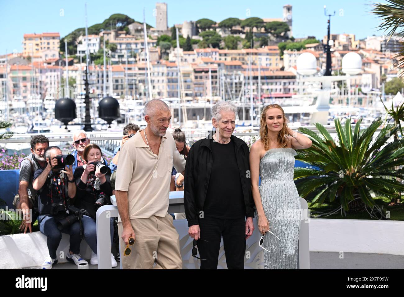 (left to right) Vincent Cassel, director David Cronenberg and Diane ...