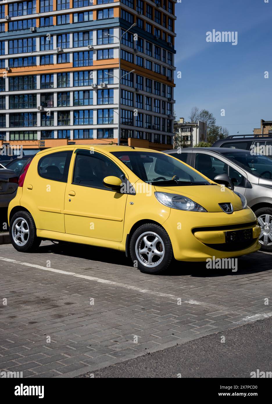 2024 yellow hi-res stock photography and images - Alamy