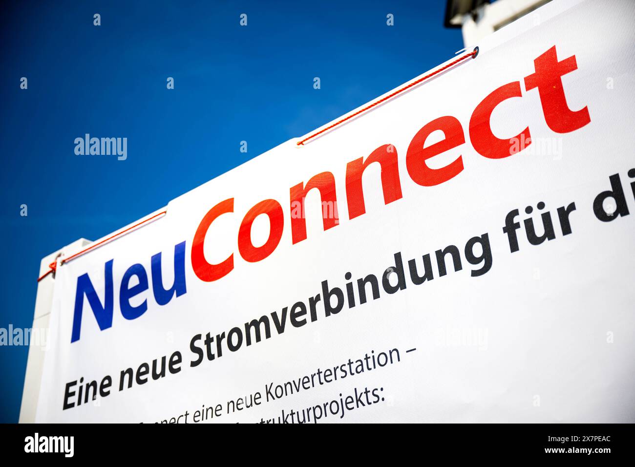 Connectant hi-res stock photography and images - Alamy