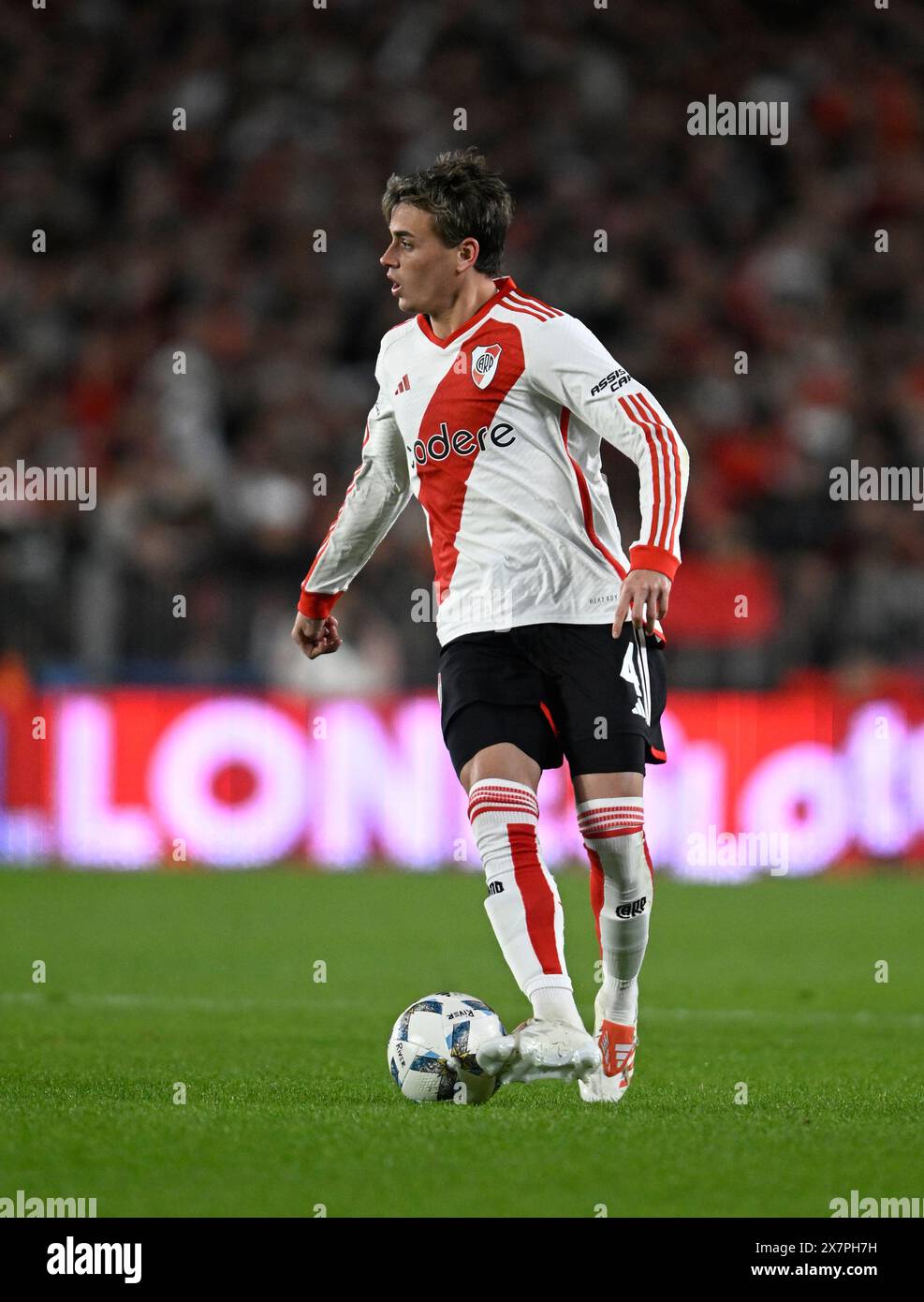 BUENOS AIRES, ARGENTINA - MAY 18: Nicolas Fonseca of River Plate during ...