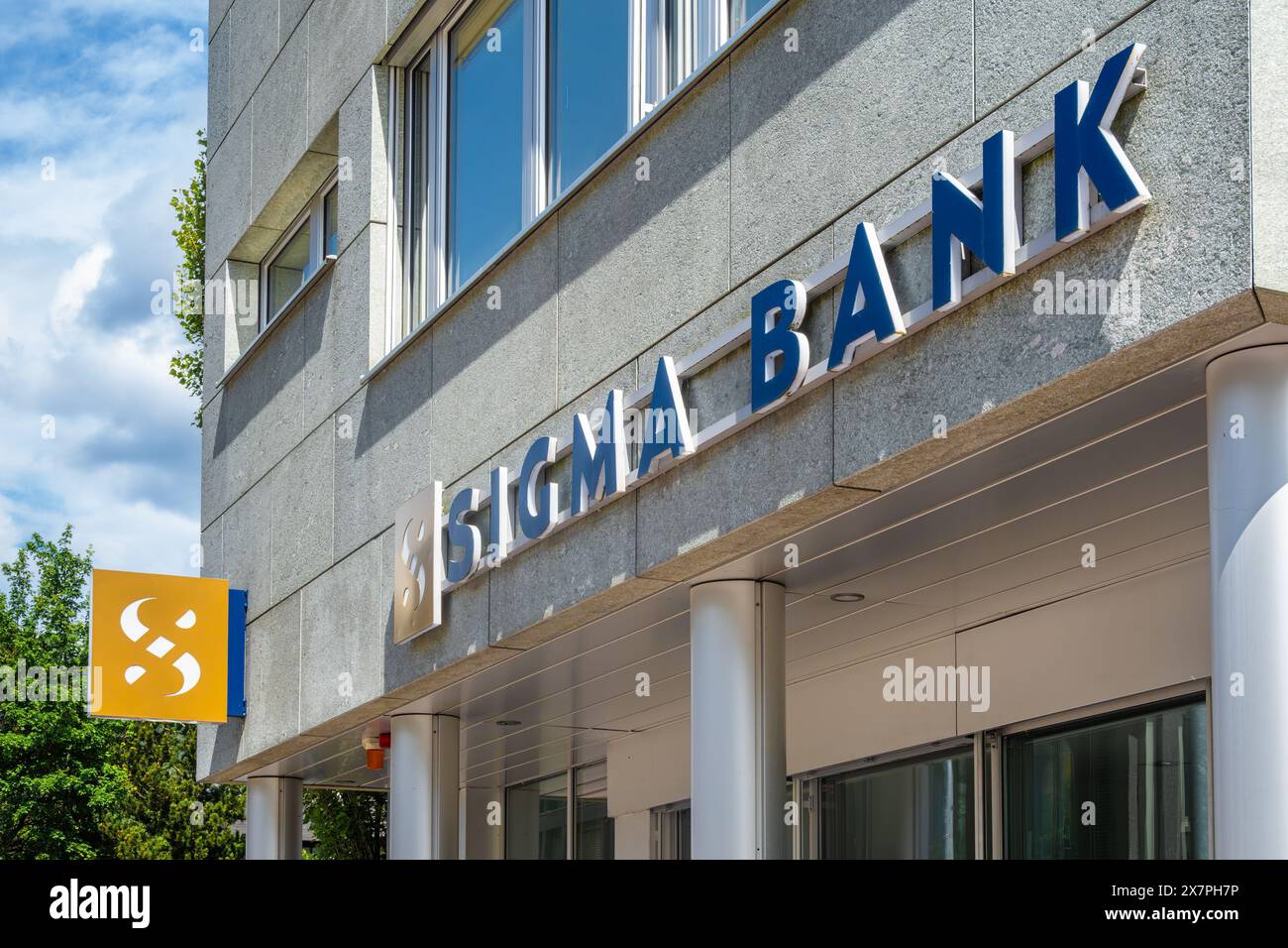 Sigma bank hi-res stock photography and images - Alamy