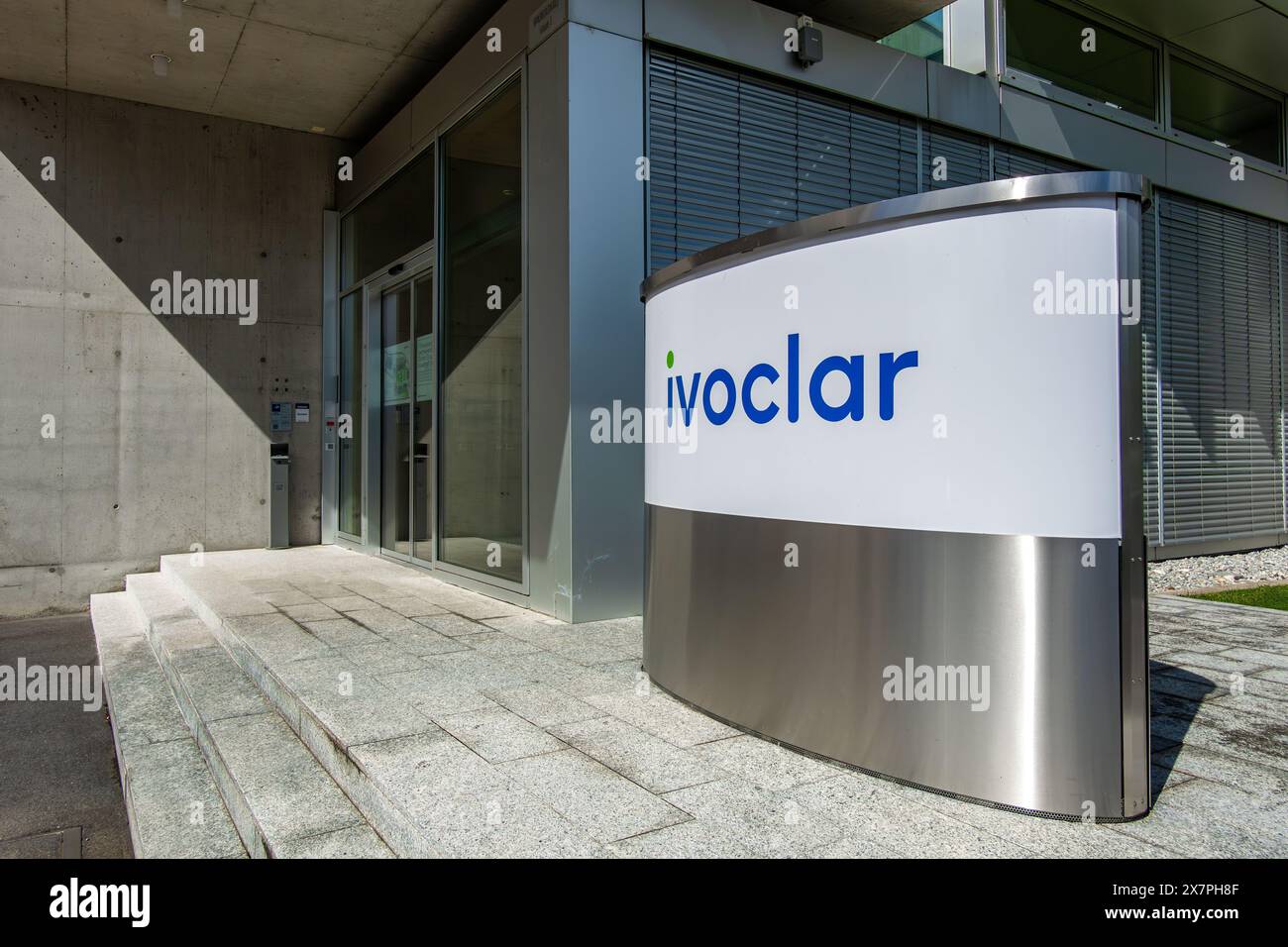 Ivoclar vivadent hi-res stock photography and images - Alamy