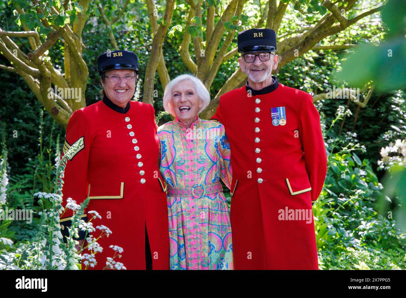 Dame Mary Berry, Chef, Television presenter and author, at the RHS ...