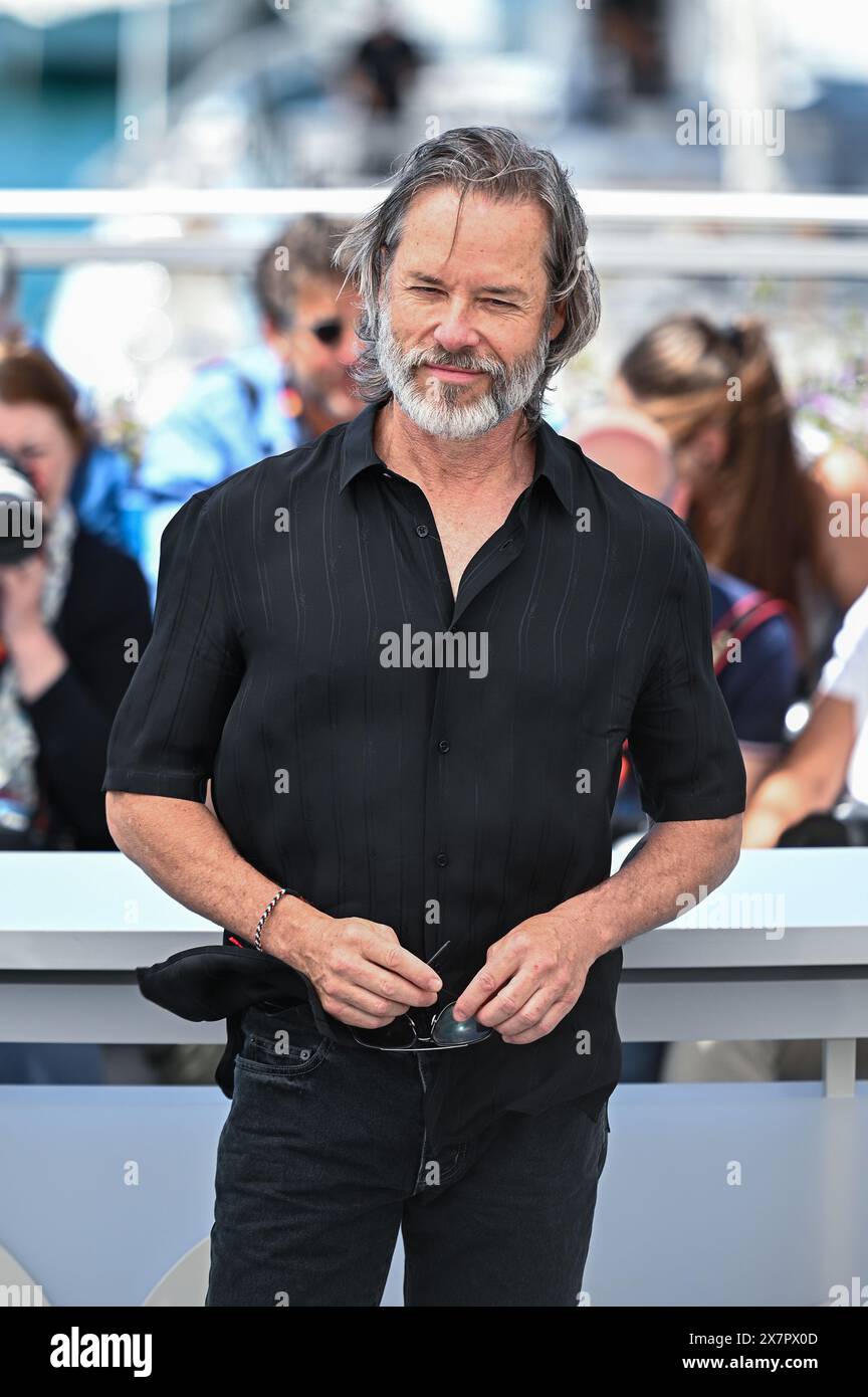 Guy Pearce attends the "The Shrouds" (Les Linceuls) Photocall at the ...