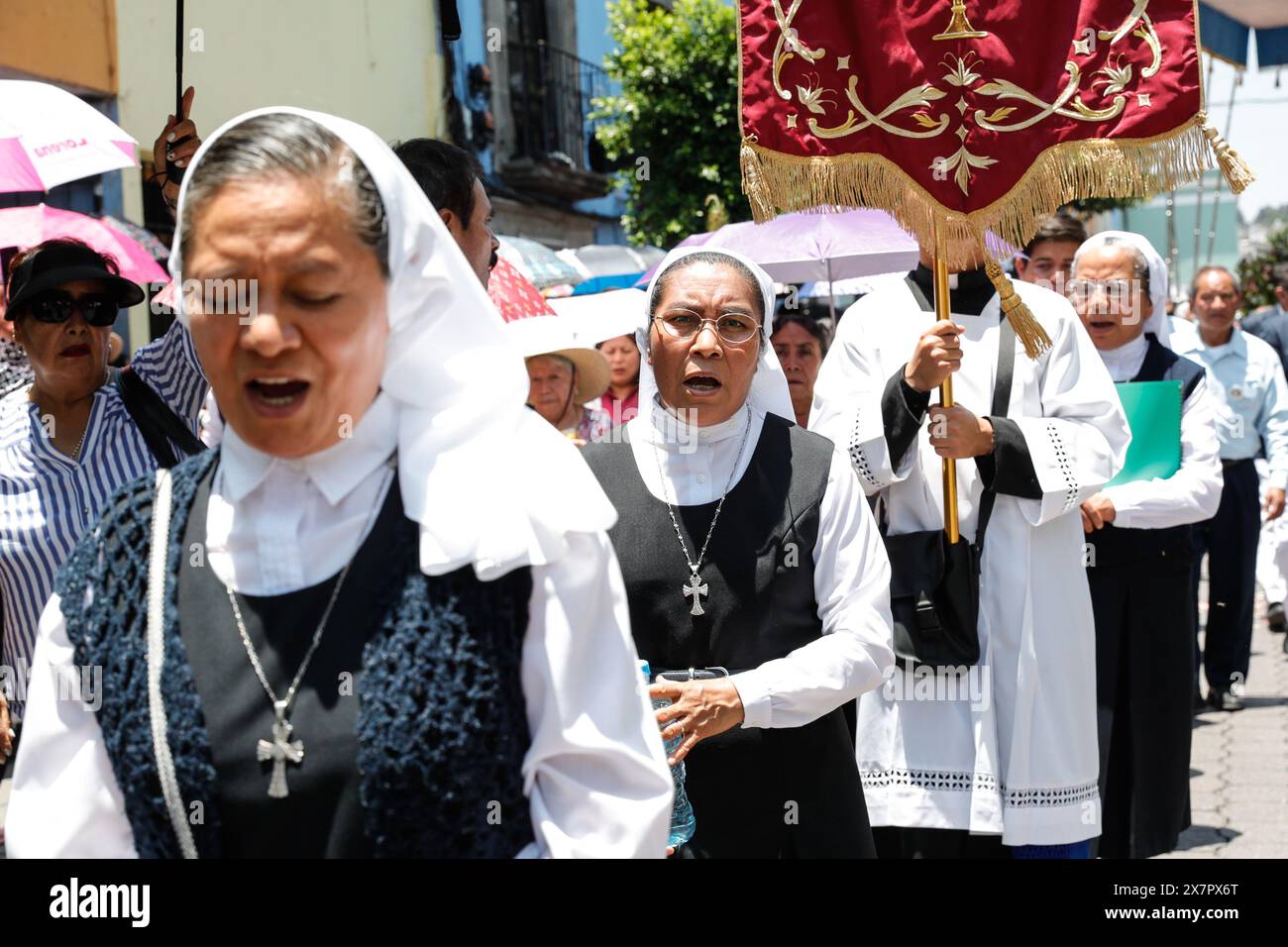 Nuns take part during the traditional downing of the Virgen de Ocotlán ...