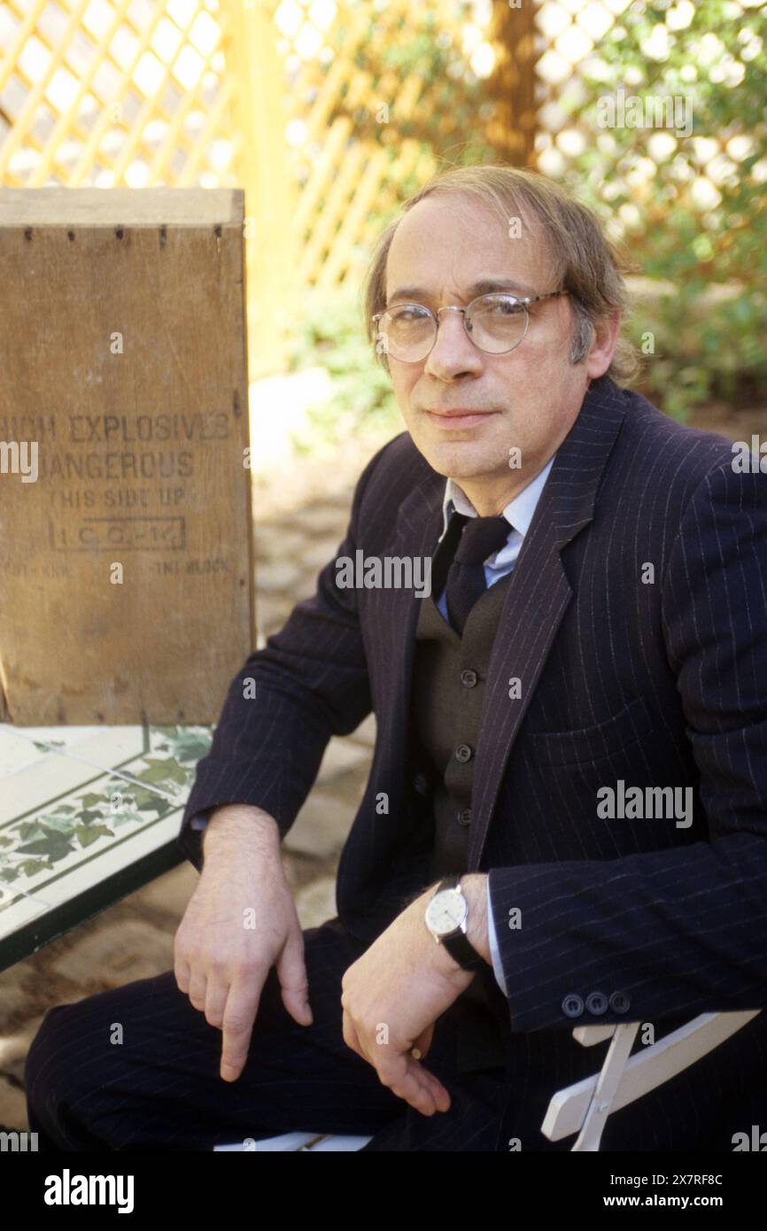 Frederic H. FAJARDIE (Ronald Moreau) - Date: 19970401 ©John Foley/Opale.photo Stock Photo - Alamy