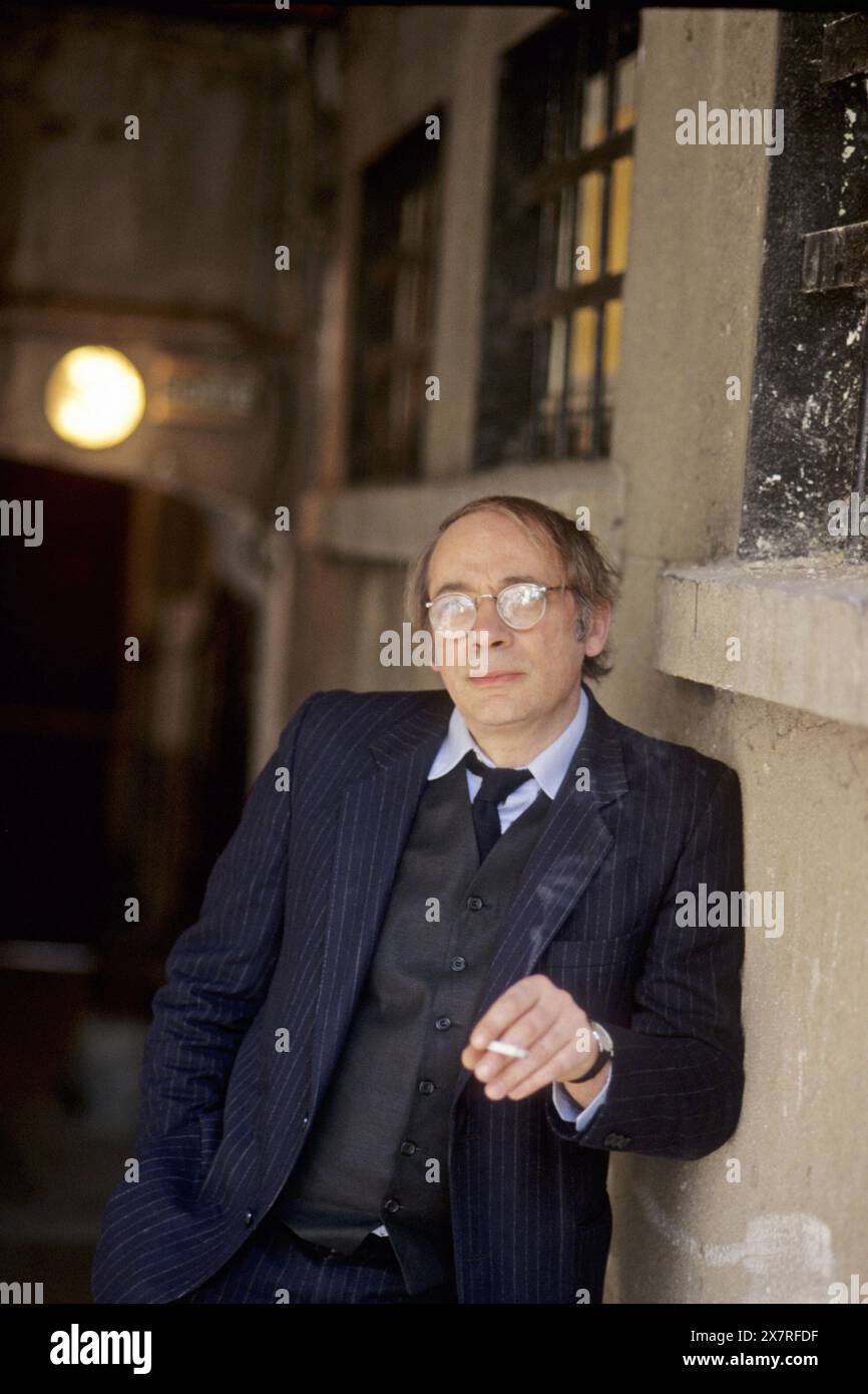 Frederic H. FAJARDIE (Ronald Moreau) - Date: 19970401 ©John Foley/Opale ...