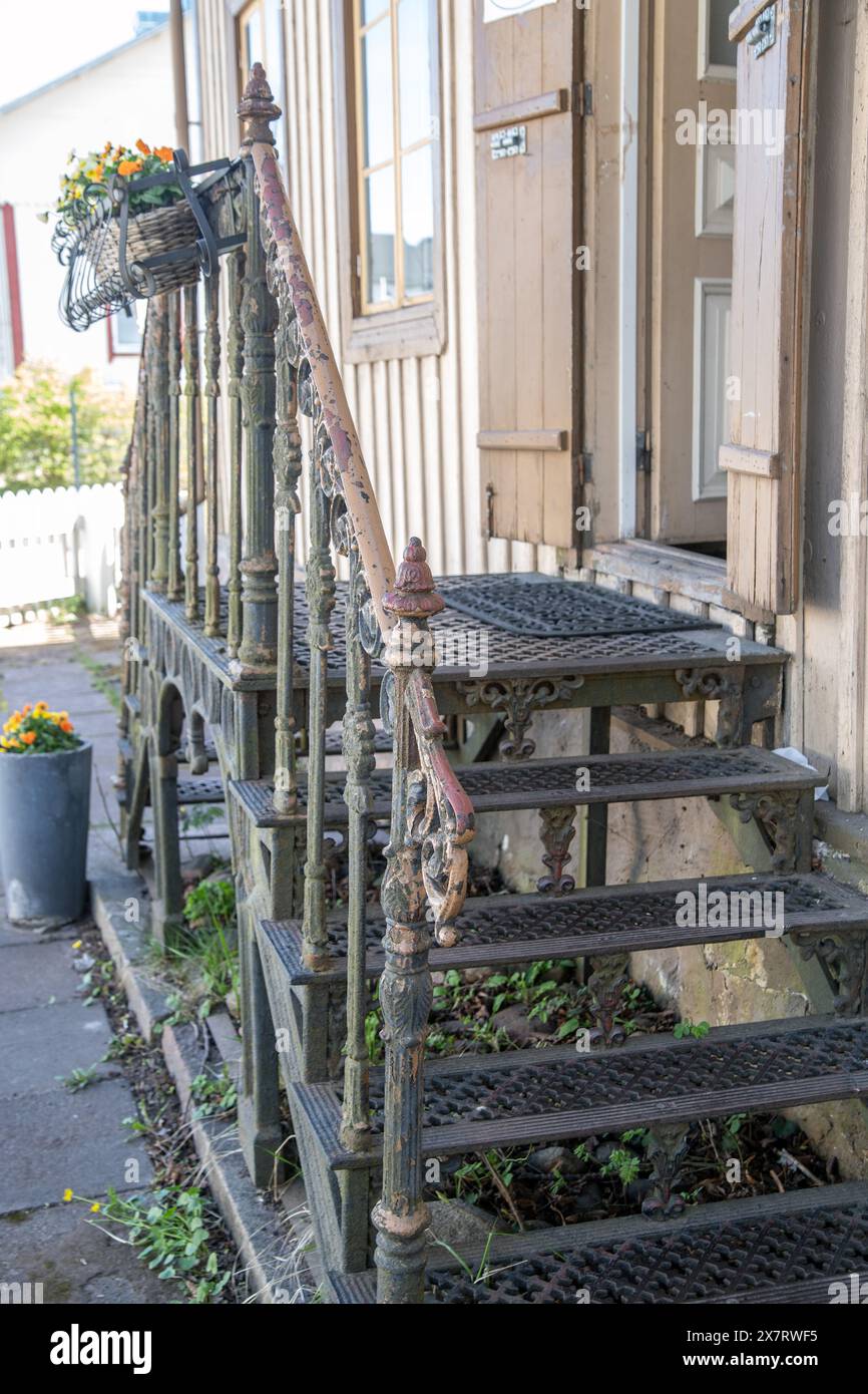 Cast iron steps hi-res stock photography and images - Alamy