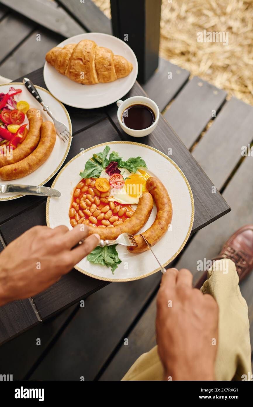 Delicately cutting hi-res stock photography and images - Alamy