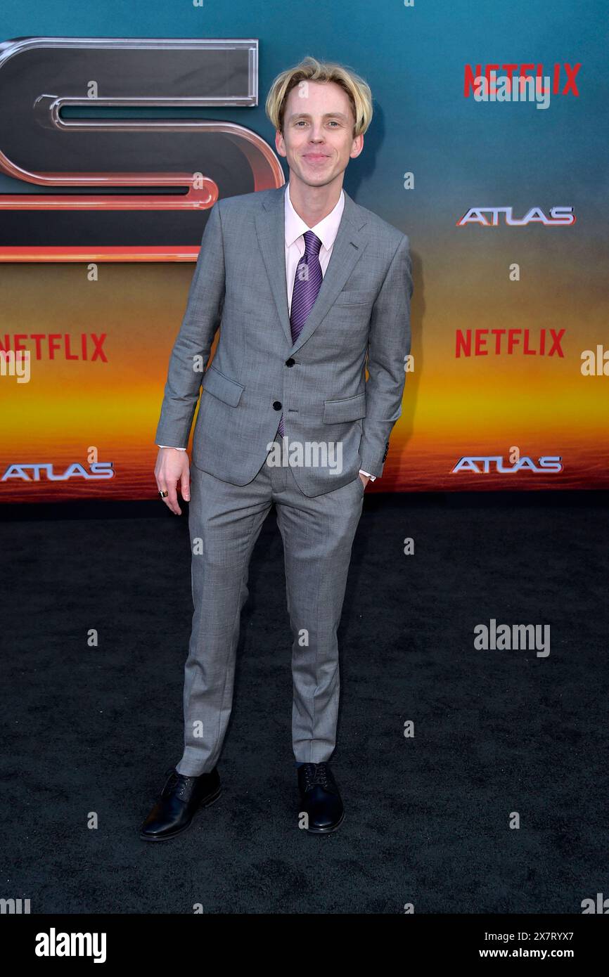 Michael Riley McGrath bei der Premiere des Netflix-Films Atlas im ...