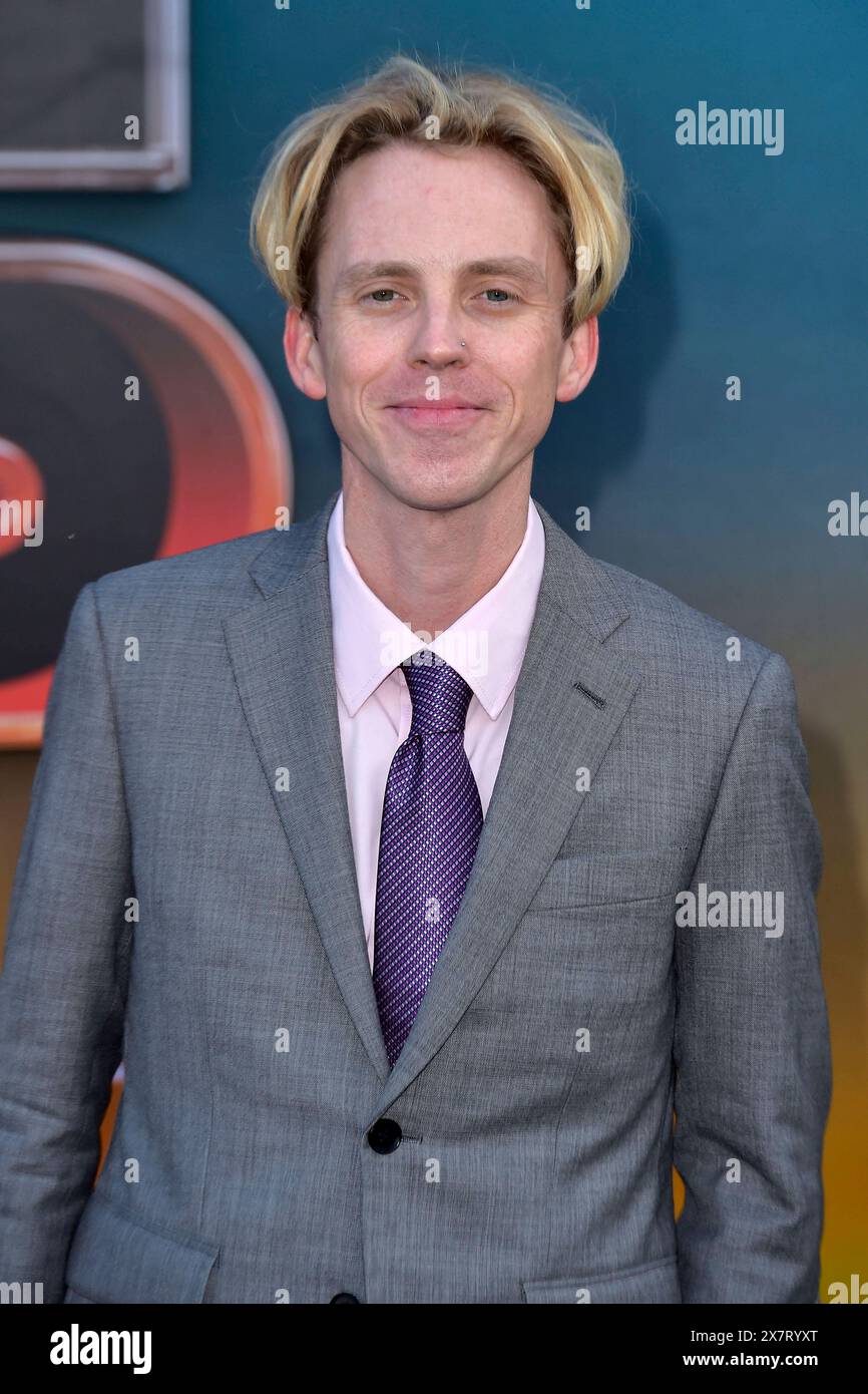 Michael Riley McGrath bei der Premiere des Netflix-Films Atlas im ...