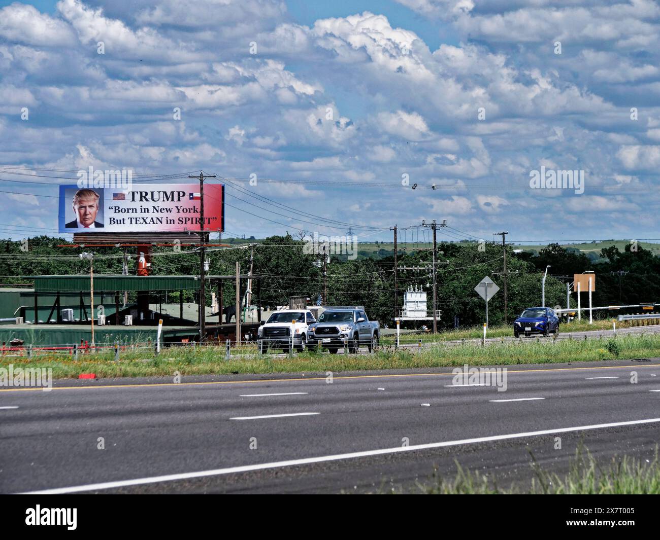 Small business alongside major highway shows his support for Trump with ...