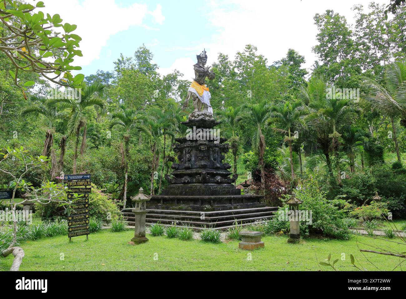 the Tirta Empul temple (Holy Spring Water Temple) is Hindu Balinese ...
