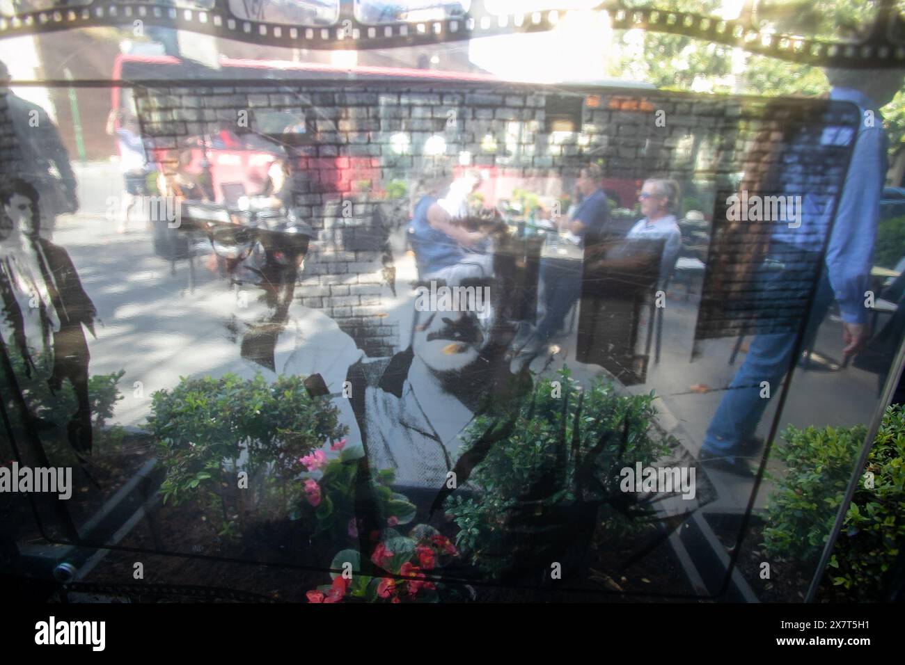 Paparazzo dolce vita hi-res stock photography and images - Alamy