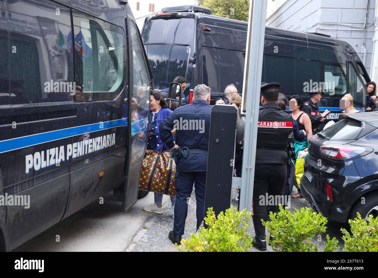 Naples - Naples bradyseism earthquake in the Phlegraean Fields strong ...
