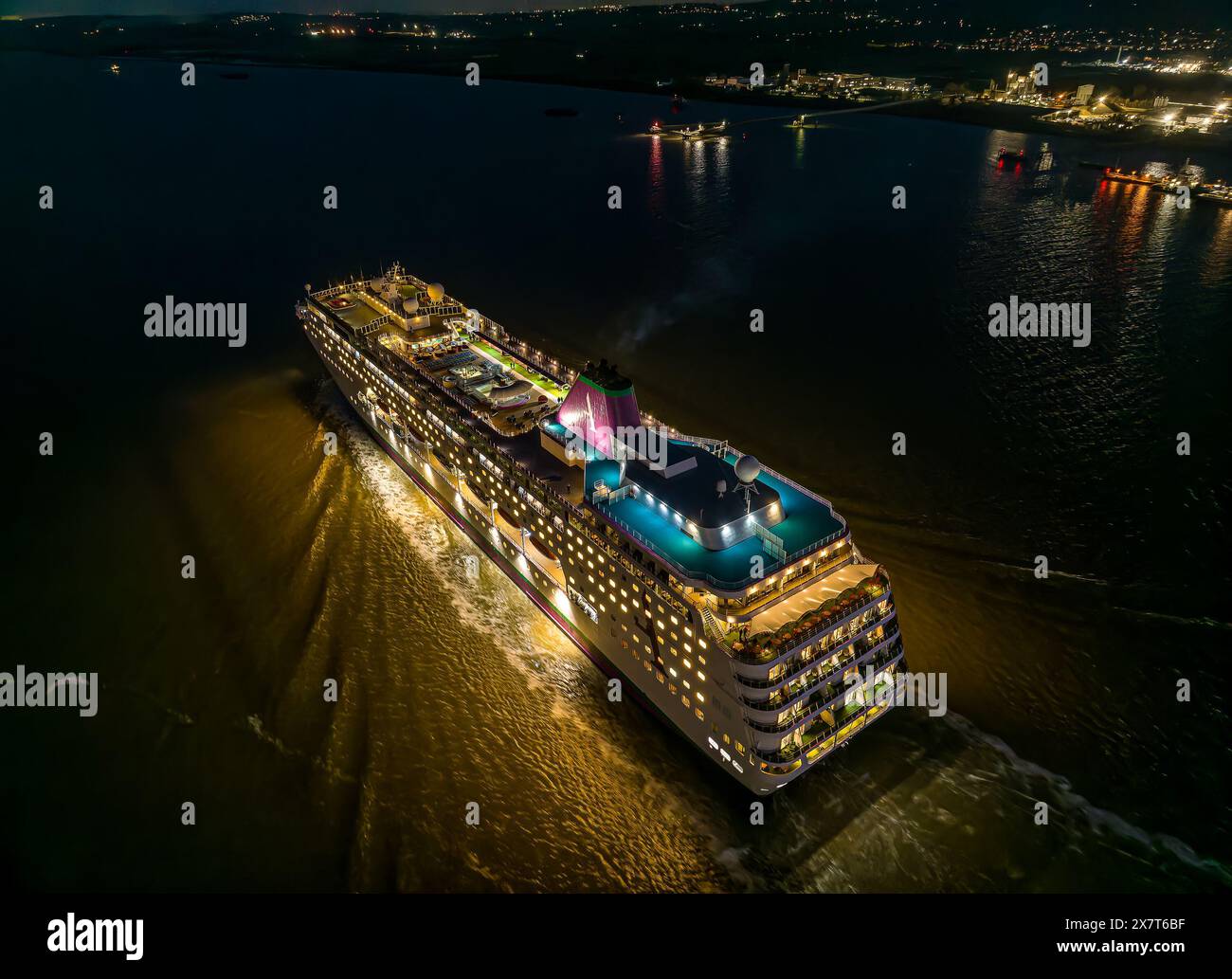 River Thames, UK, 18 Jan 2024 Ambassador cruise ship Ambition sets sail ...