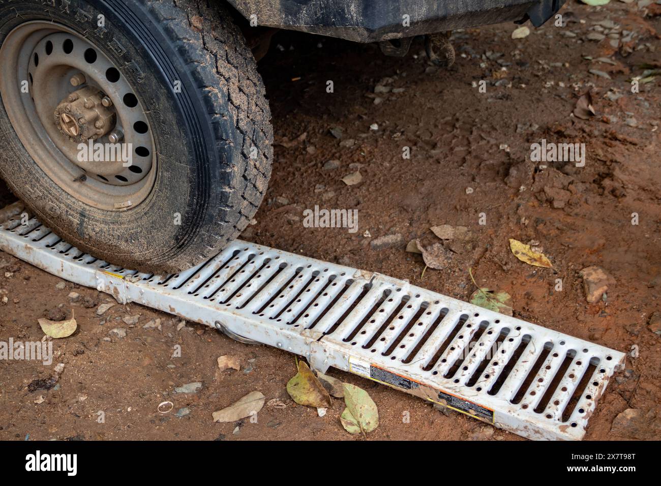 Recovery equipment for unstacking 4x4 vehicle out of muddy road, sand ...