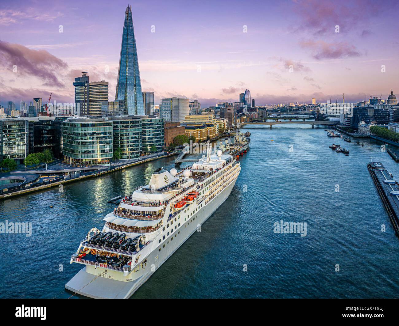 The Silver Wind cruise ship passes through Tower Bridge on the River ...