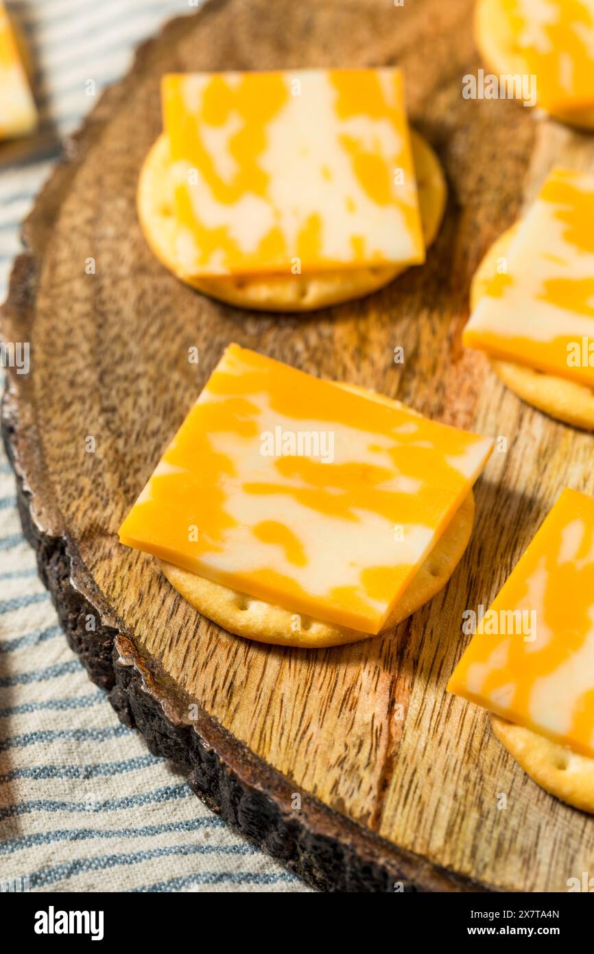 Healthy Easy Cheese and Crackers for a Snack Stock Photo - Alamy