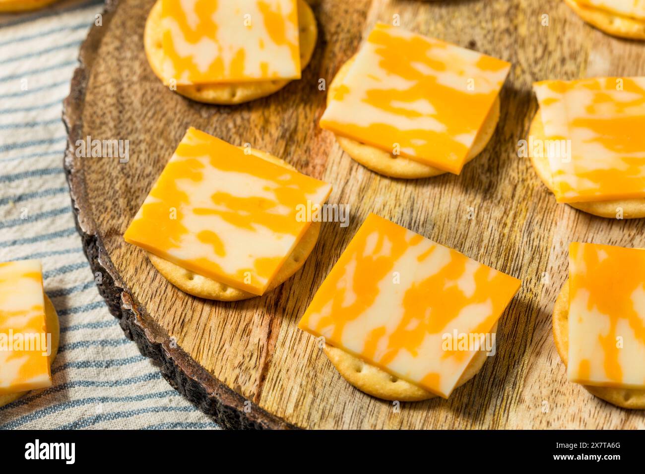 Healthy Easy Cheese and Crackers for a Snack Stock Photo - Alamy