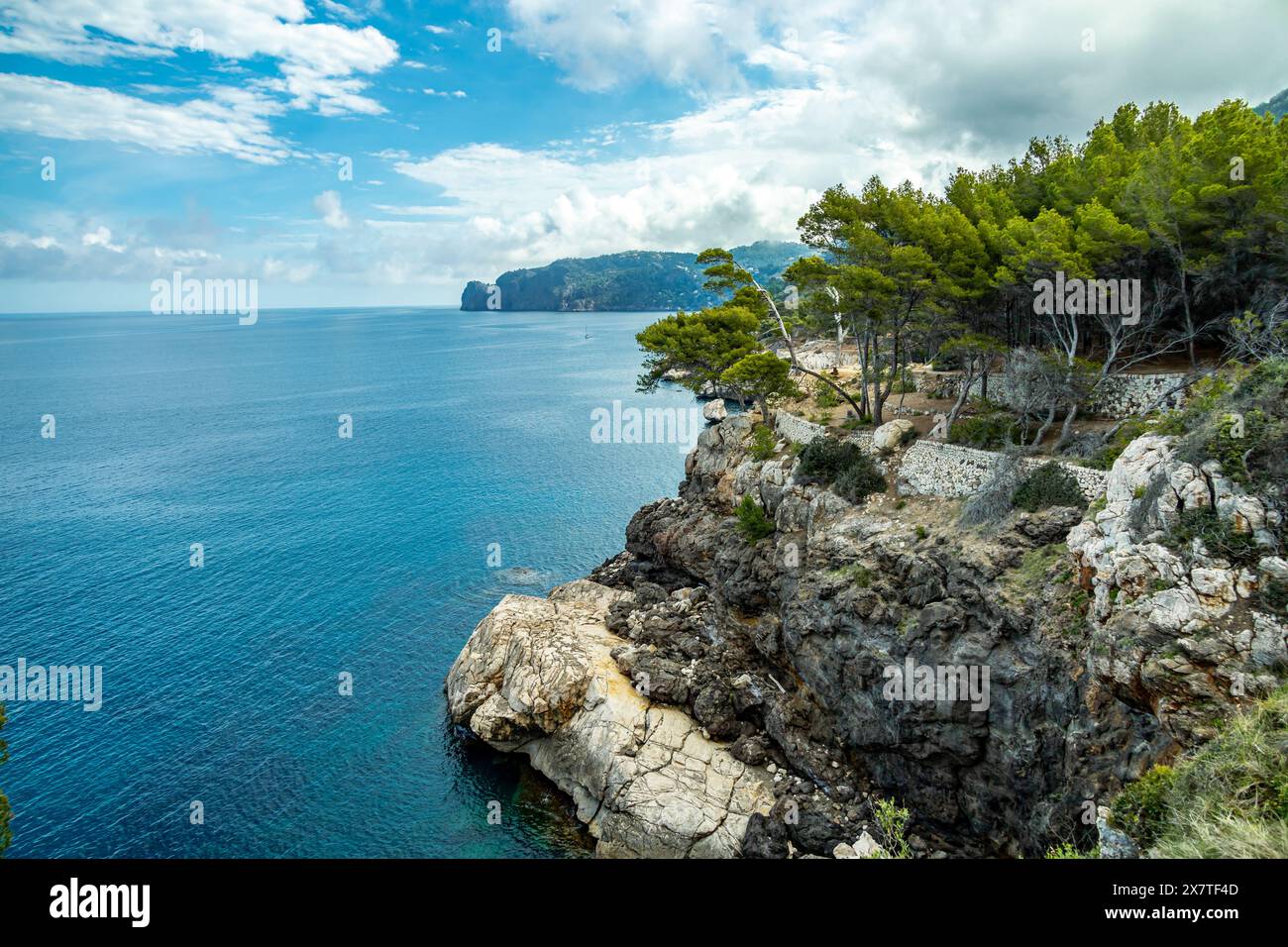 Coastal hike to the bay of Cala de Deià on the beautiful Balearic ...