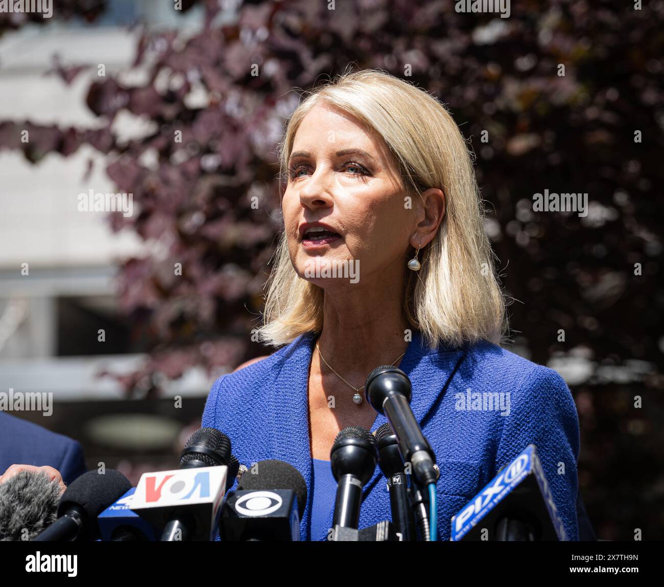 Republican Representative of Illinois Mary E. Miller and other allies ...