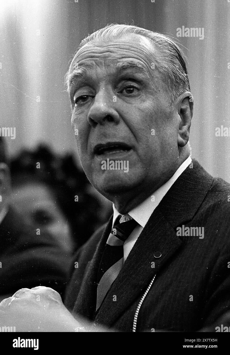 Jorge Luis Borges, Argentine fiction writer, during an artists meeting ...
