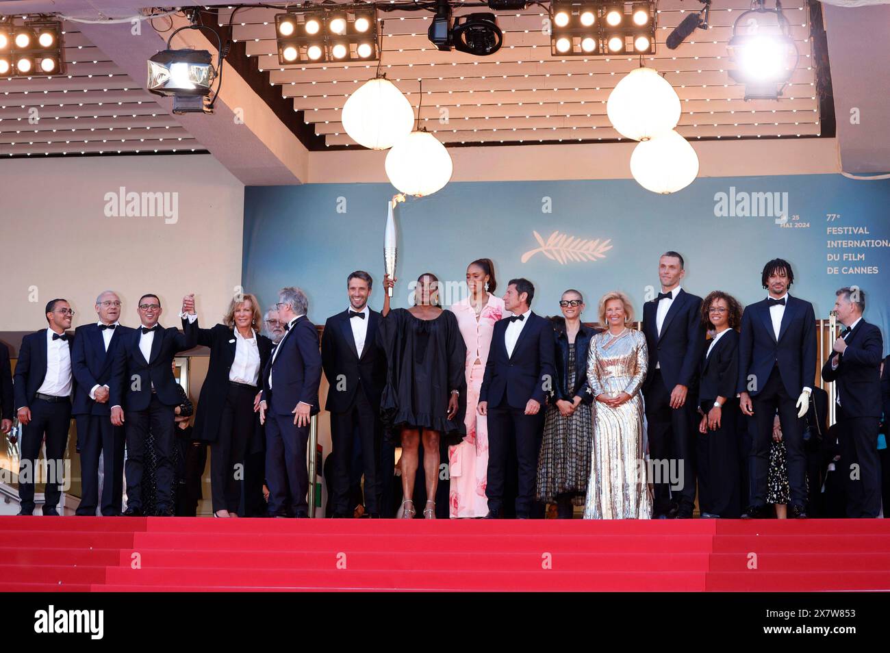 Festival-Präsidentin Iris Knobloch mit Olympiasportlern und ...