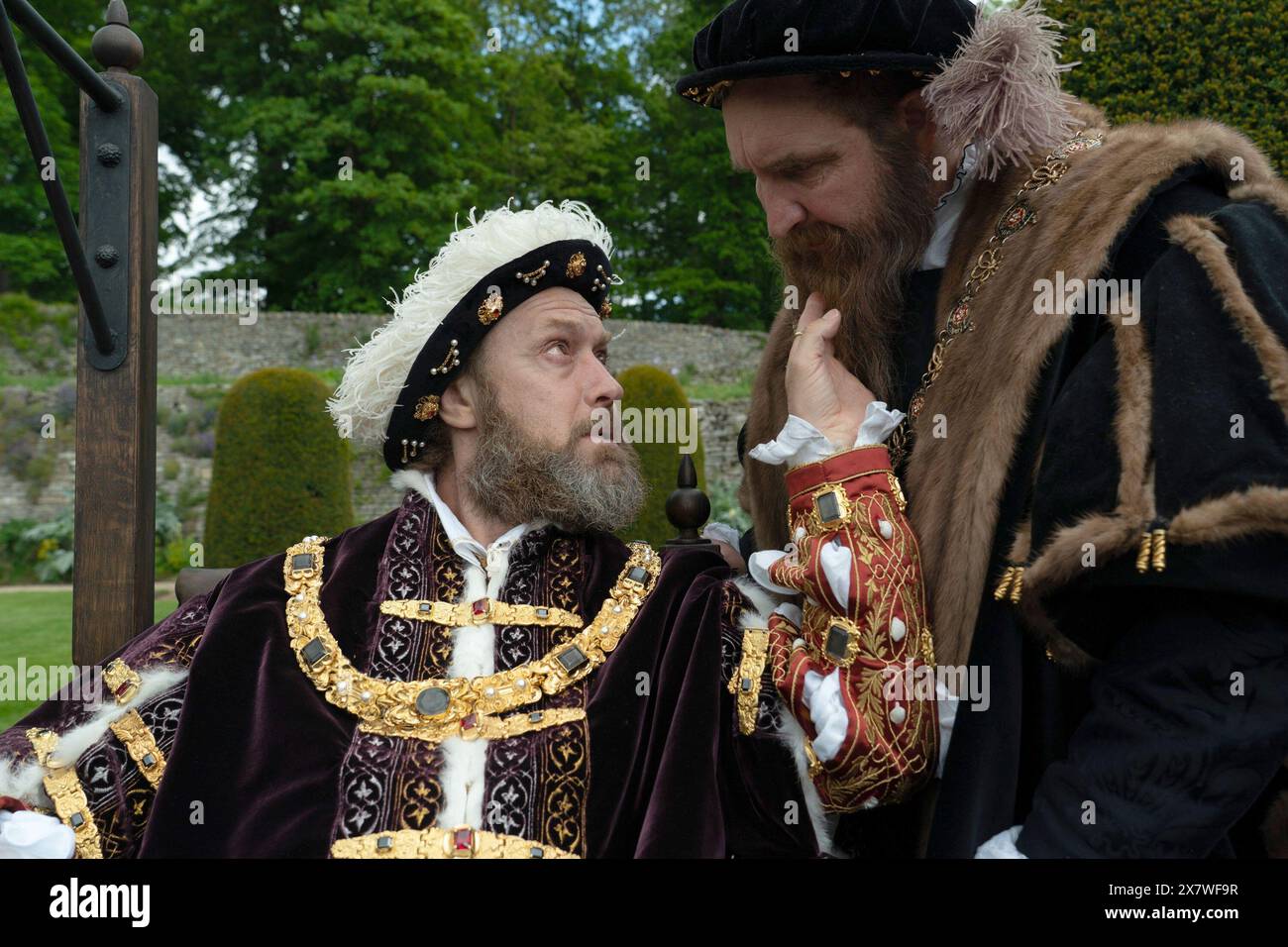 FIREBRAND, from left: Jude Law as Henry VIII, Eddie Marsan as Edward Seymour, 2023. ph: Larry ...