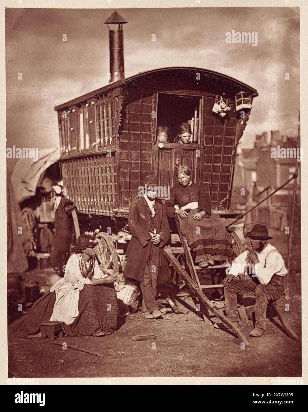 London Nomades. Vintage London Street Photography, late 19th century ...