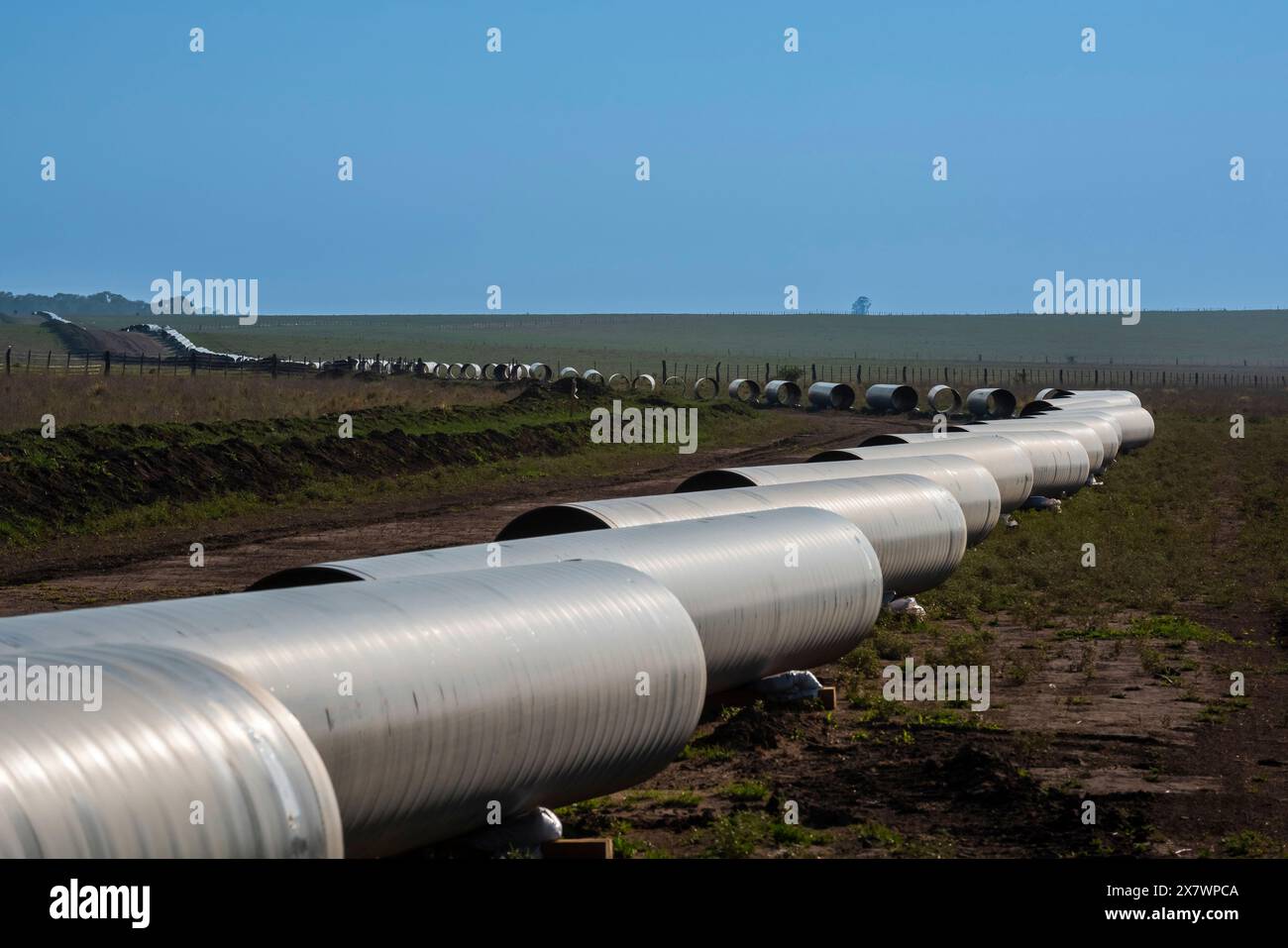 Gas pipeline construction, Nestor Kirchner, La Pampa province ...