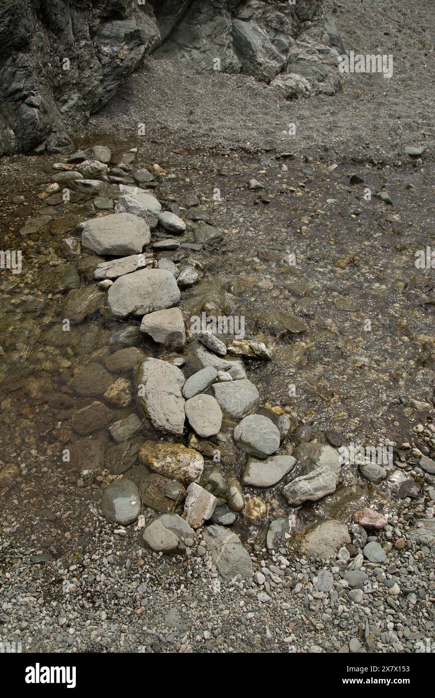 Lansallos beach cornwall hi-res stock photography and images - Alamy