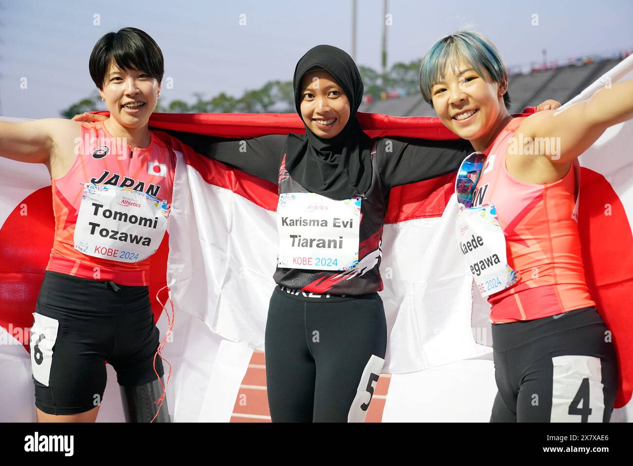 Kobe Japan. 21st May, 2024. (L-R) Tomomi Tozawa (JPN), Karisma Evi ...