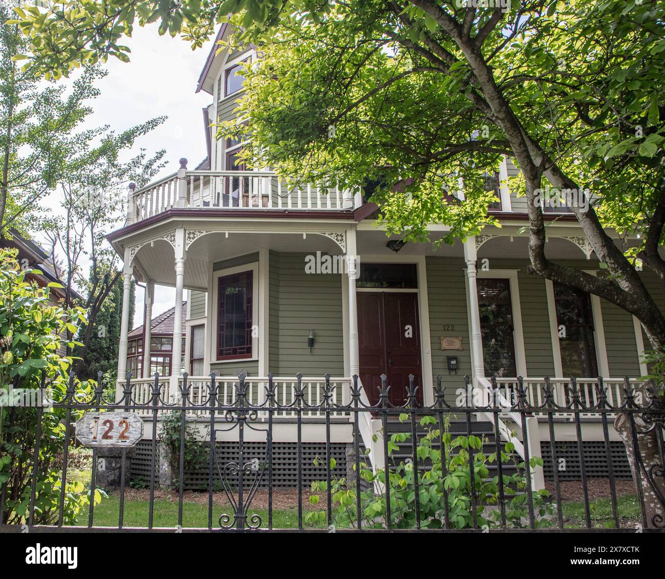 Doc Mullen's house in the Netflix series Virgin River is located at 122 ...