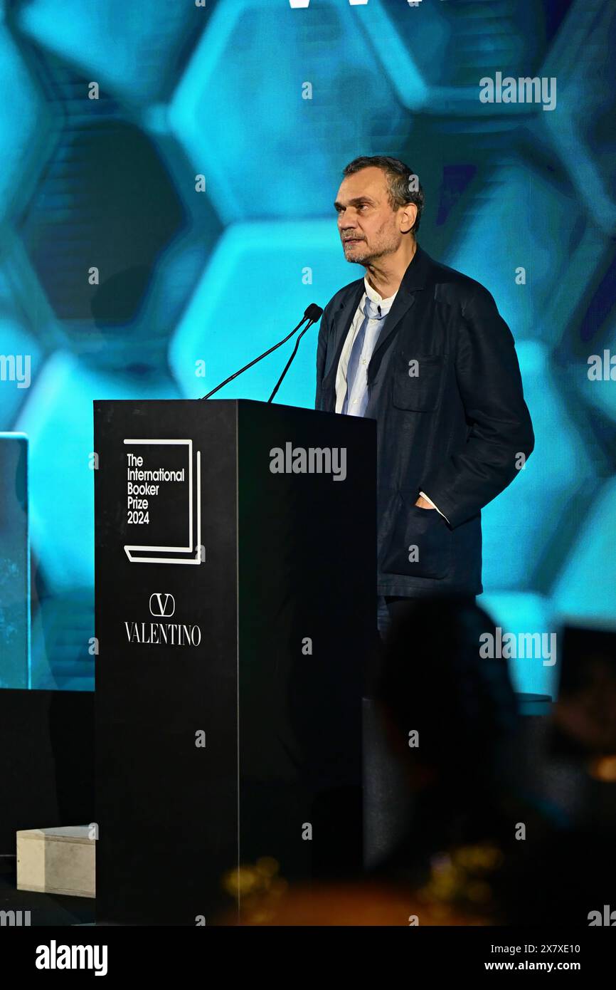 LONDON, ENGLAND - MAY 21 2024: Translator Michael Hofman winners of the ...