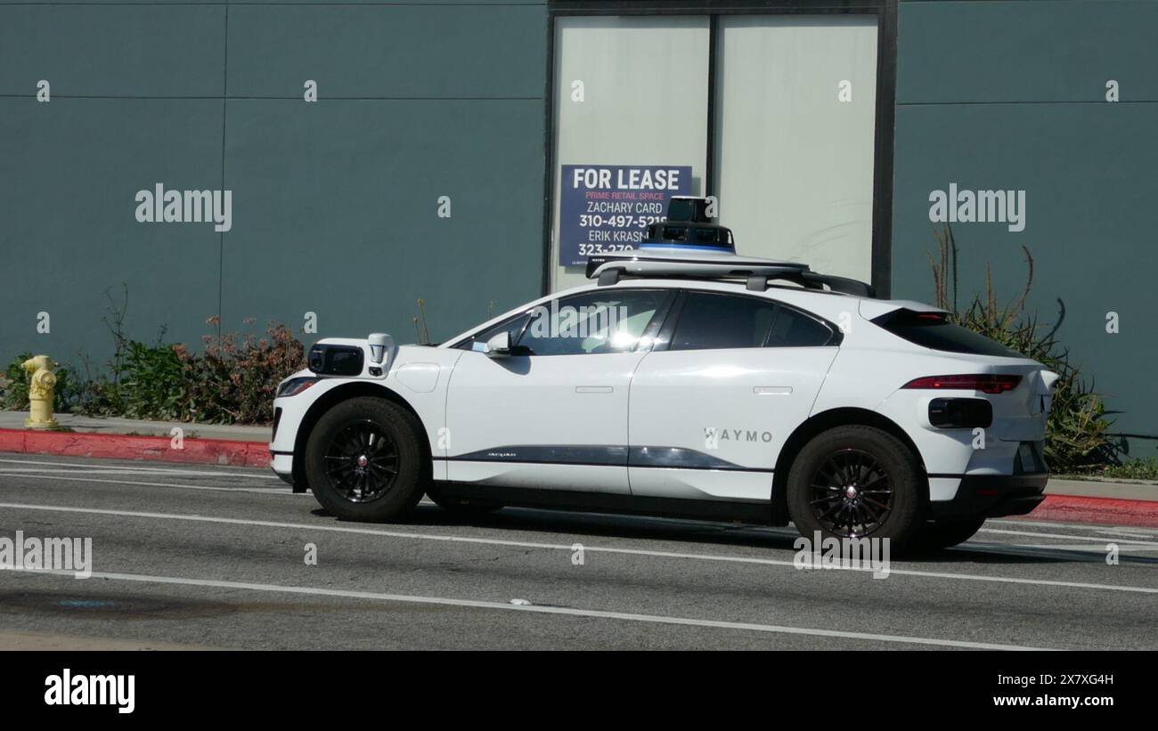 Los Angeles, California, USA 18th May 2024 Waymo Driverless Car driving ...