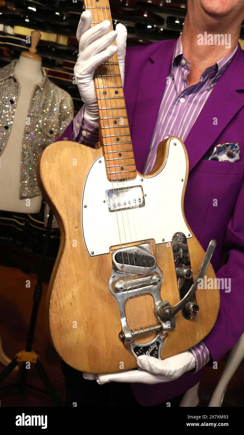 Bob dylan 1965 hi-res stock photography and images - Alamy