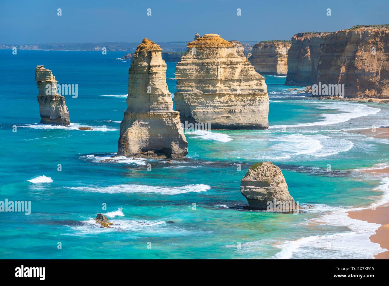 The 'Twelve Apostles' limestone stacks at Port Campbell National Park ...