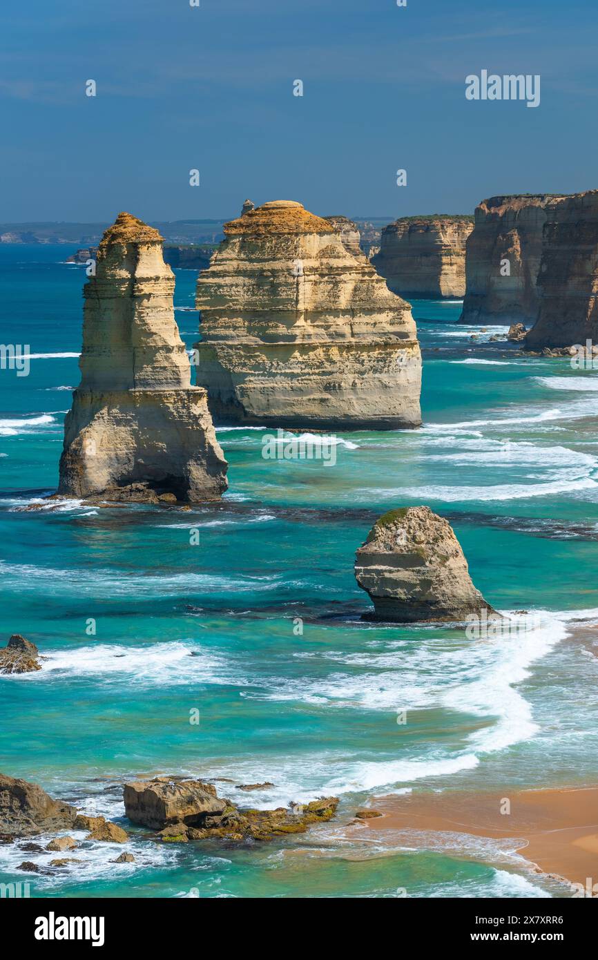 The 'Twelve Apostles' limestone stacks at Port Campbell National Park ...