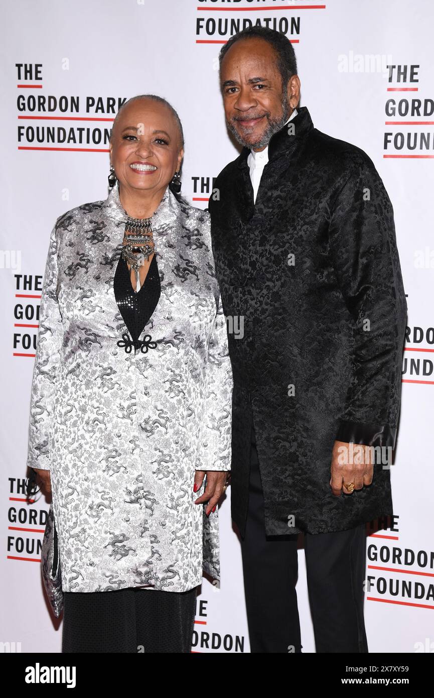 New York, USA. 21st May, 2024. (L-R) Daphne Maxwell Reid, left, and Tim Reid attend the Gordon ...