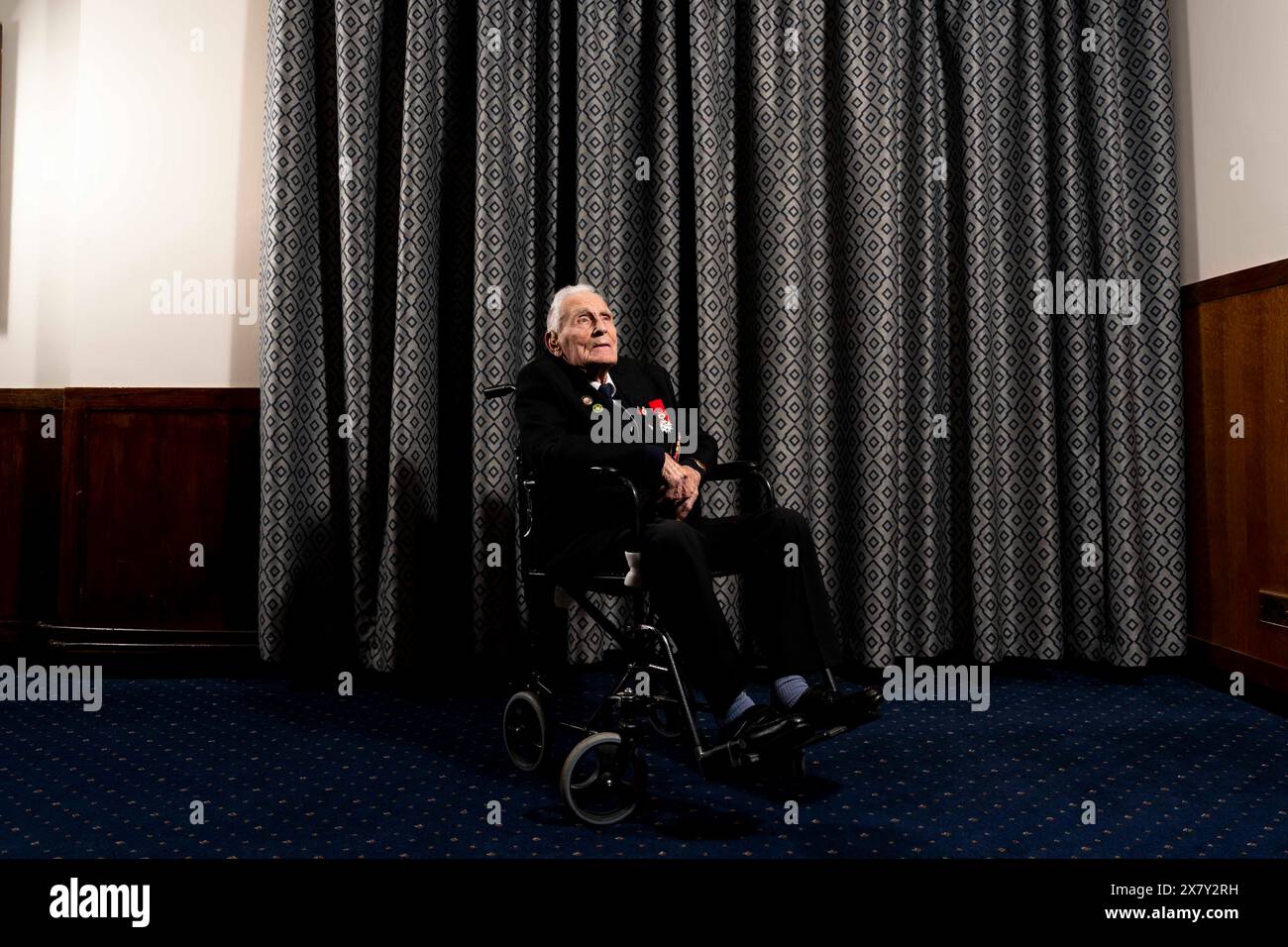 D-Day veteran John Dennett, 99, from Liverpool, who served with the ...