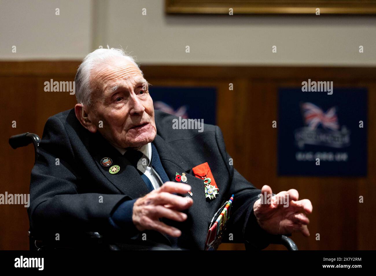 D-Day veteran John Dennett, 99, from Liverpool, who served with the ...
