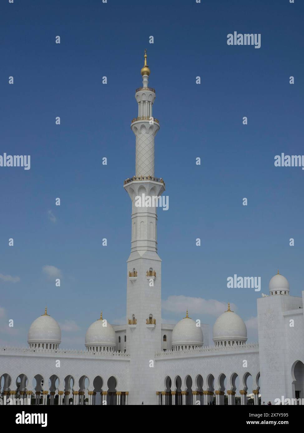 Gold plated towers hi-res stock photography and images - Alamy