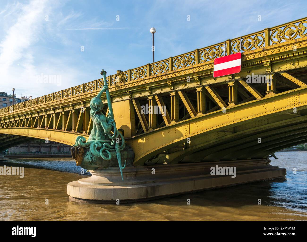The Mirabeau Bridge over the Seine in Paris, France Stock Photo - Alamy
