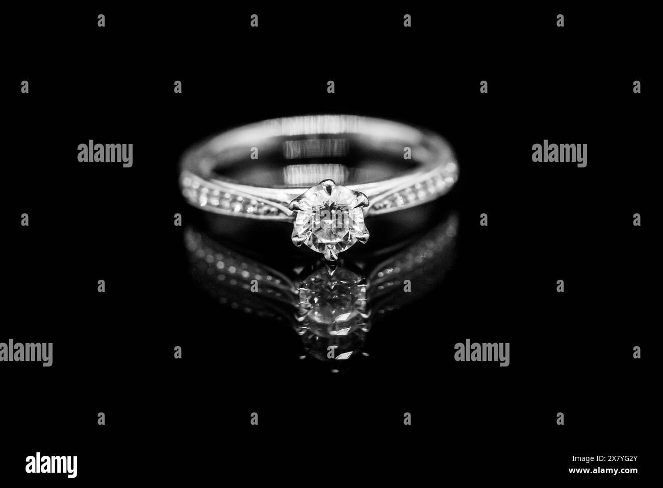 Close up Jewelry diamond ring on black background with reflection Stock ...