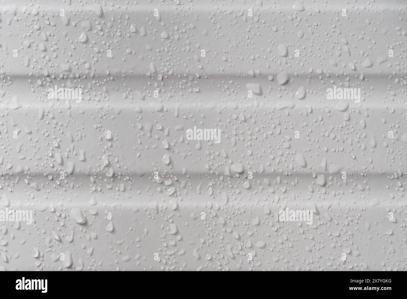 Ceramic tiles water splash hi-res stock photography and images - Alamy