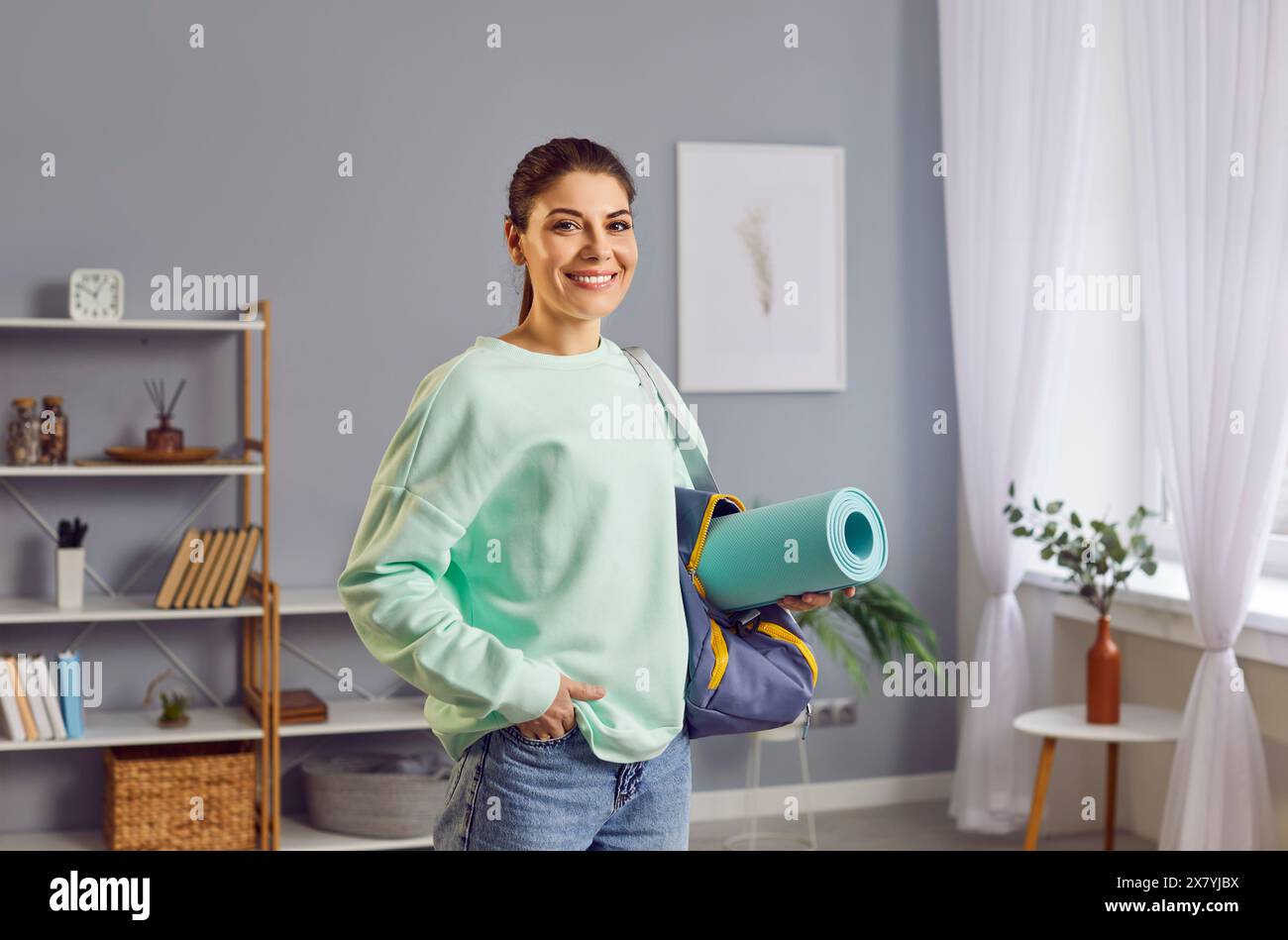 Lifestyle gym portrait young hi-res stock photography and images - Alamy