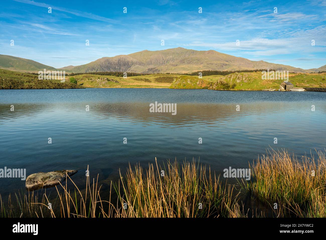 Panoramic views from the fishing lake Llyn y Dywarchen with a backdrop ...