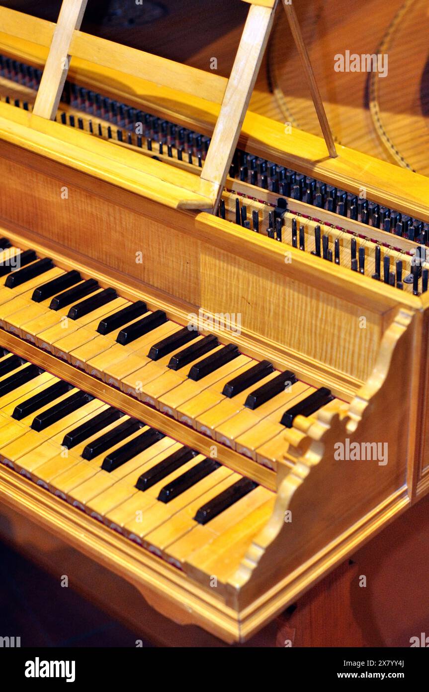 Harpsichords hi-res stock photography and images - Alamy