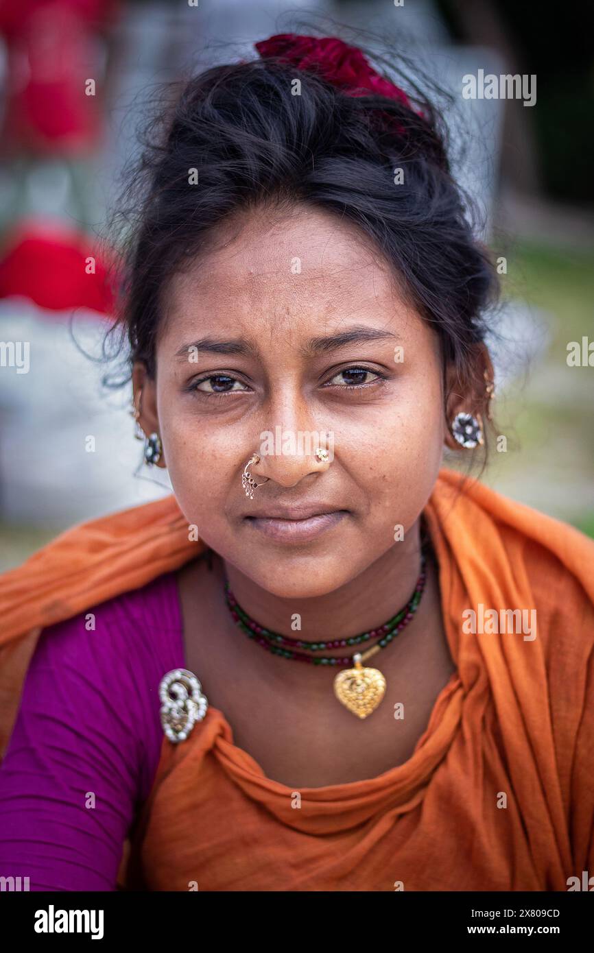 Monkey charmer hi-res stock photography and images - Alamy